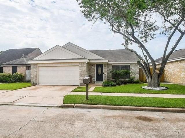13507 Dripping Springs Dr, Houston, TX 77083