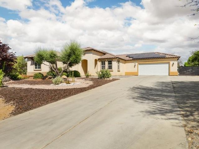 13504 Carpaccio Ln, Bakersfield, CA 93306
