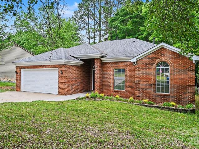 13505 Gatestone Ln, Pineville, NC 28134 | MLS #4375 | Compass
