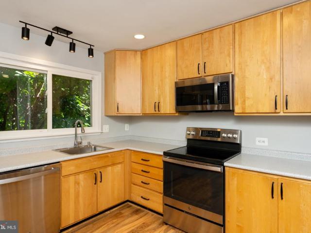 13506 Glendundee Drive