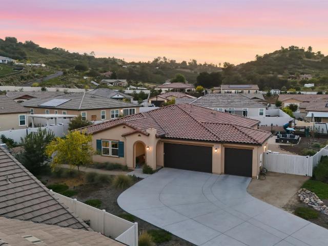 13509 Corral Ct, Valley Center, CA 92082 | MLS #260008 | Compass