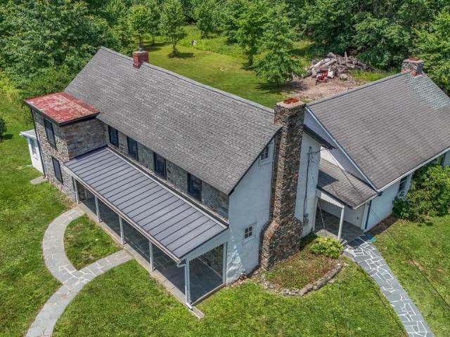 1350 Old Plains Road