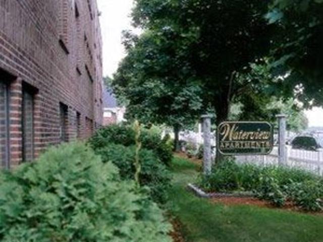 1350 Columbia Road, 2 beds, 1 full bath