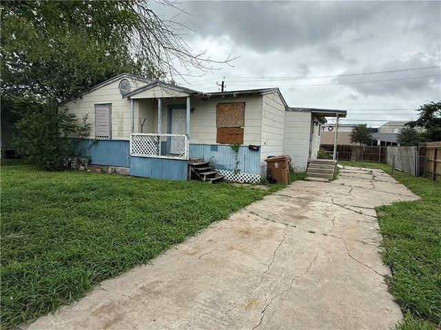1350 Daytona Dr, Corpus Christi, TX 78415