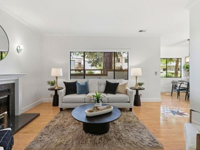 1350 Fairway Entrance Dr, San Jose, CA 95131