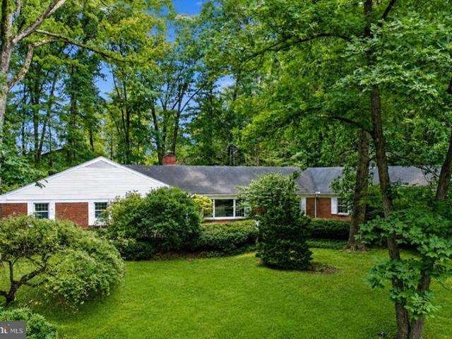 1350 Greenwood Cir, State College, PA 16803