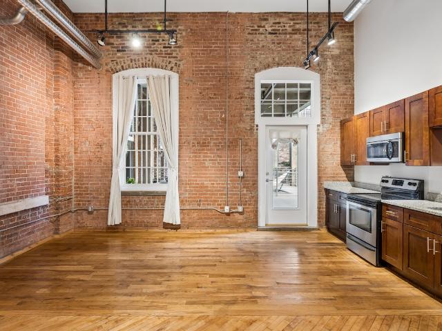 1350 Rosa L Parks Blvd # 356