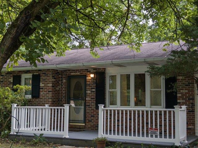 1350 Spring Valley Rd, Bethlehem, PA 18015
