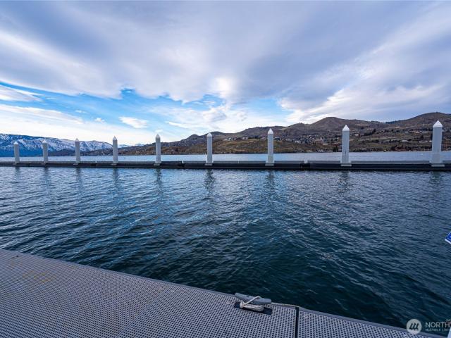 1350 W Woodin Ave, Unit FDE1, Chelan, WA 98816 | MLS #2469 | Compass