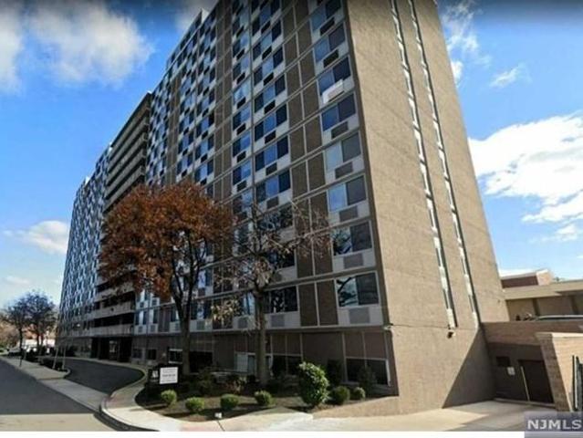 1350 15th St #2H, Fort Lee, NJ 07024