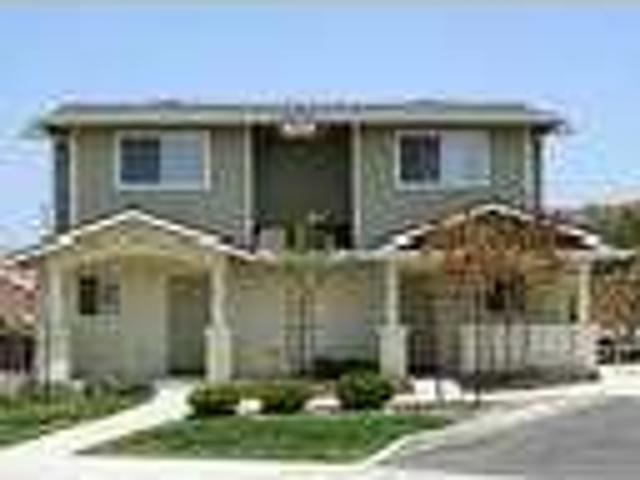 $1350 / 2br 1150ftÂ² Nice Townhome