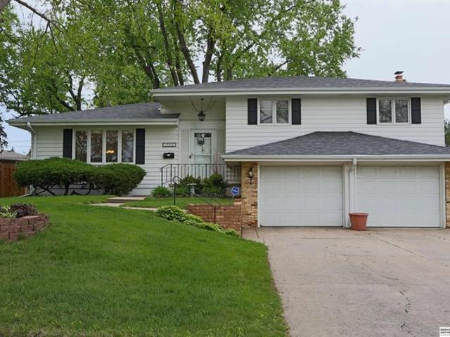 13510 Frances St, Omaha, NE 68144