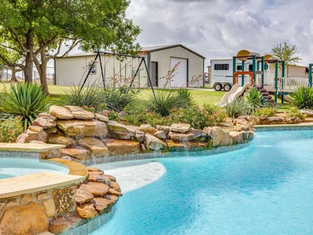 13516 Haslet Ct, Haslet, TX 76052
