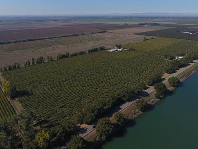 13516 State Highway 160, Walnut Grove, CA 95690