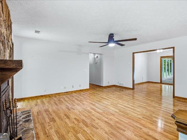 1351 Minix Road