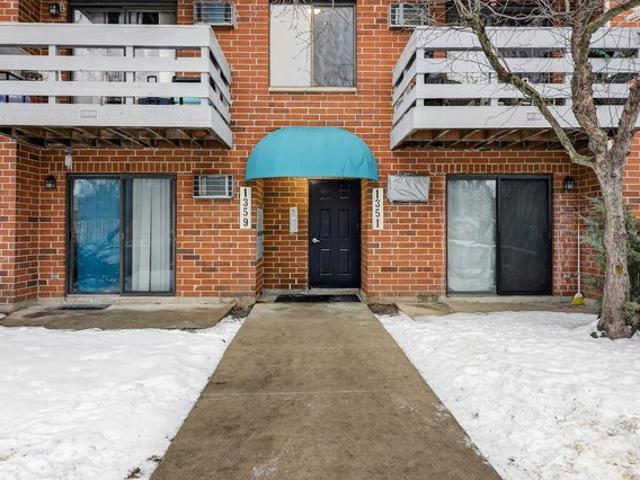1351 N Winslowe Dr Unit 302, Palatine, IL 60074