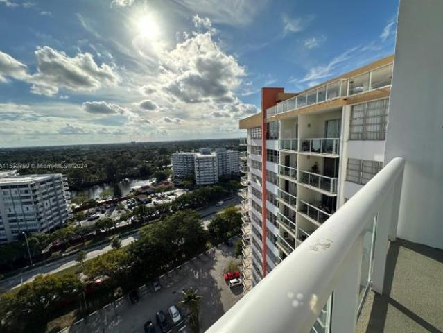 1351 NE Miami Gardens Dr #1713E, Miami, FL 33179