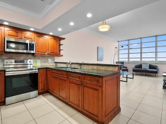 1351 NE Miami Gardens Dr #1712E, Miami, FL 33179