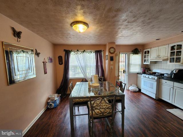 1351 Cambria Street