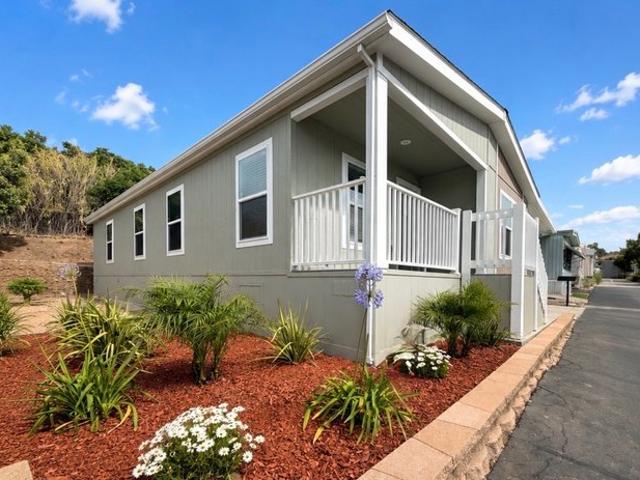 1351 Pepper Dr, El Cajon, CA 92021