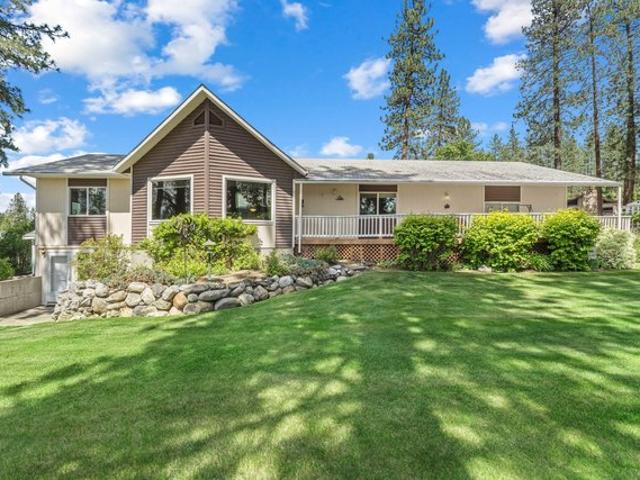 1351 Ponderosa Dr, Kettle Falls, WA 99141