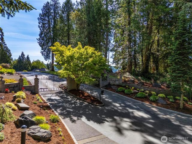 1351 th Ave Ct NW