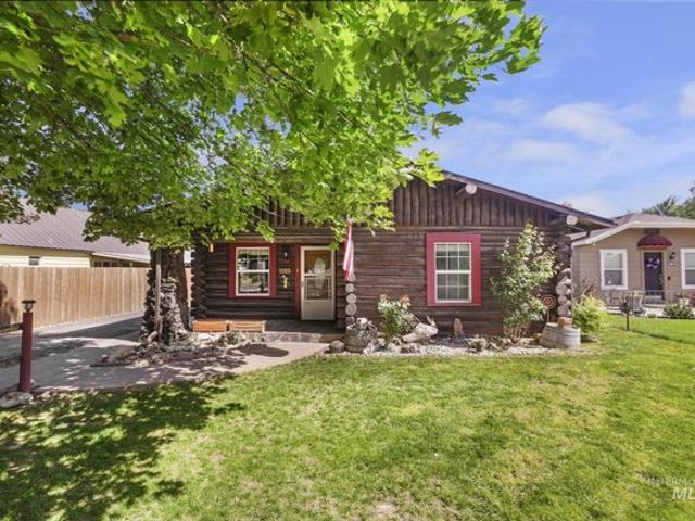 1351 5th Ave E, Twin Falls, ID 83301