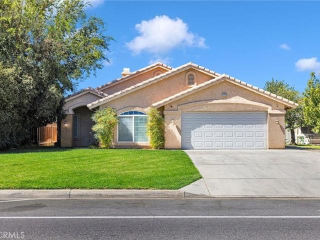 13520 Driftwood Dr, Victorville, CA 92395