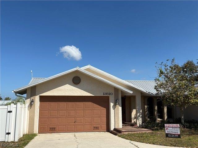 13520 Island Rd, Fort Myers, FL 33905