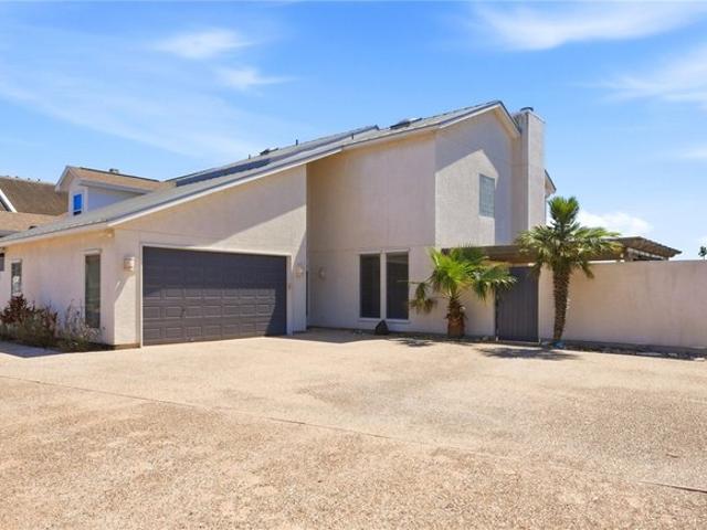 13521 Port Royal Ct, Corpus Christi, TX 78418