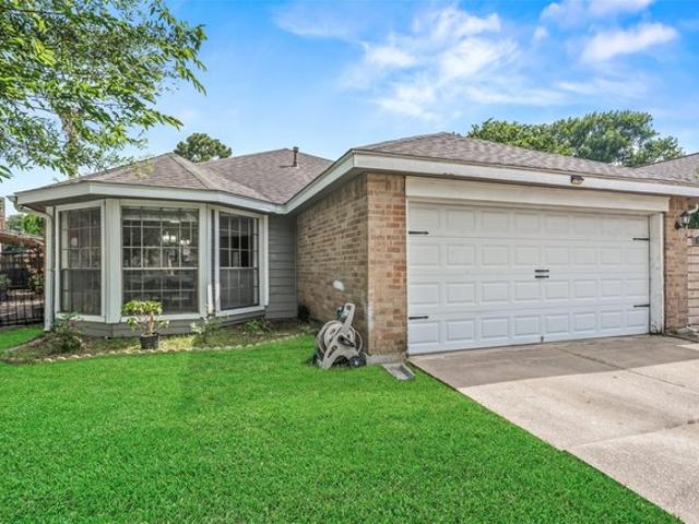 13527 Blue Marlin Ln, Houston, TX 77083