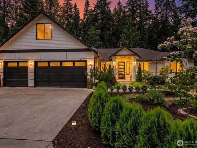 13529 Cascadian Way, Everett, WA 98208