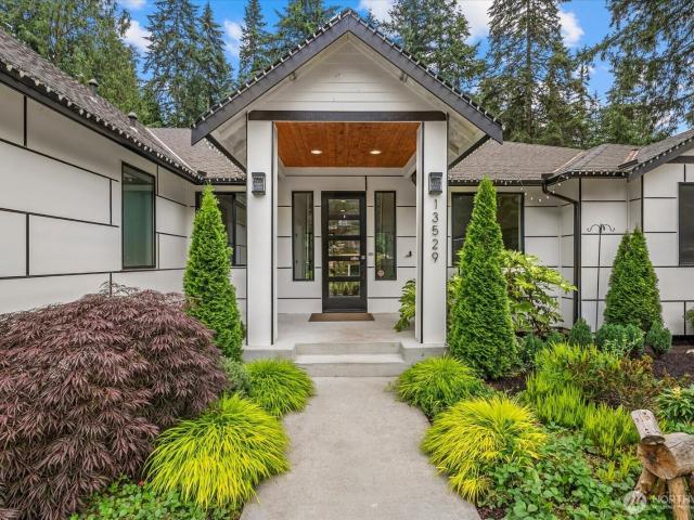 13529 Cascadian Way