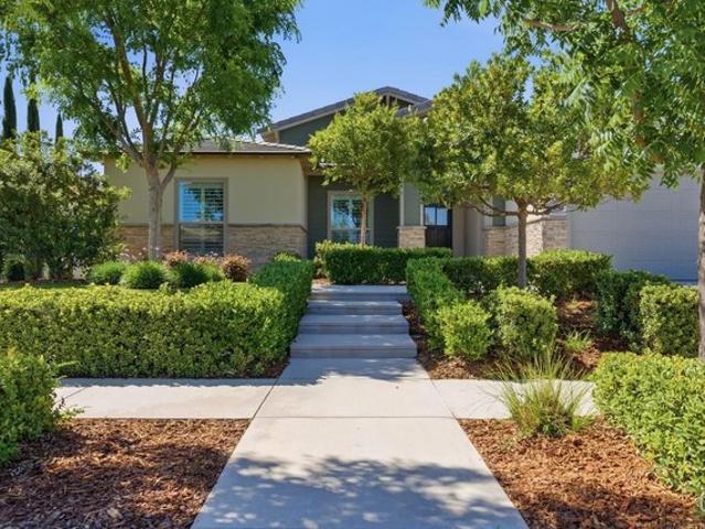 13529 Stonethwaite Ln, Bakersfield, CA 93311