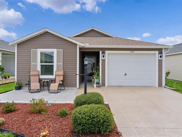 1352 Marybeth Ln, The Villages, FL 32163