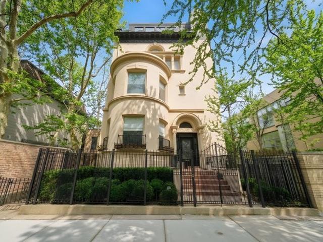 1352 N LA Salle Dr, Chicago, IL 60610