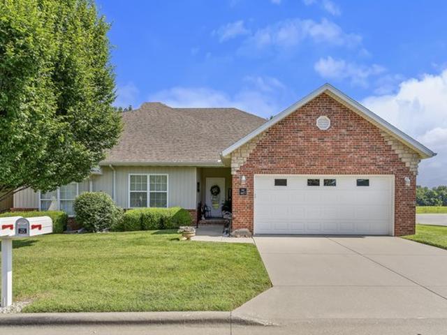 1352 N Sandy Creek Cir Unit 3, Nixa, MO 65714