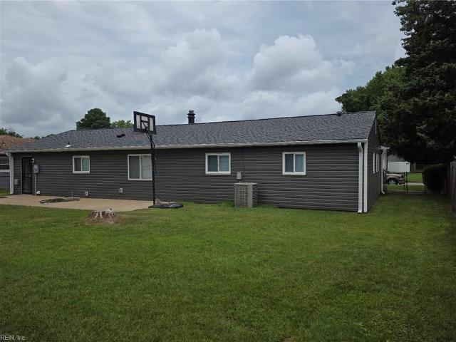 1352 King Arthur DR