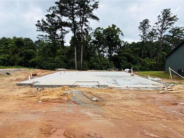 1352 Lee Rd # 219, Phenix City, AL 36870