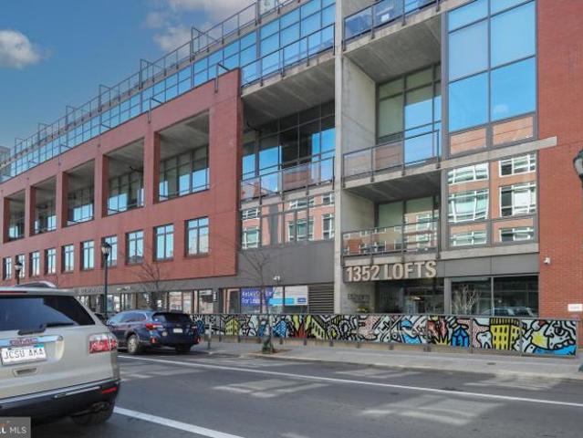 1352 South St #203, Philadelphia, PA 19147