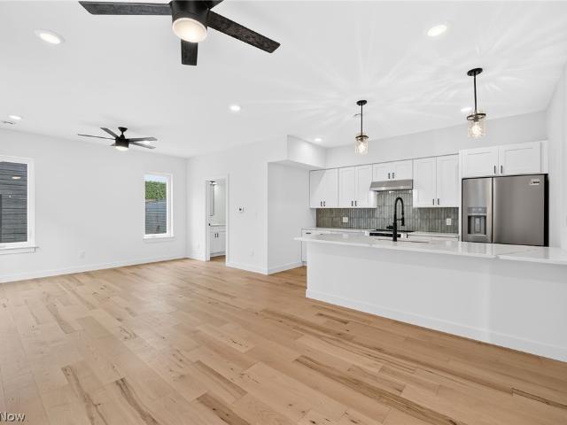 1352 W 78th Street