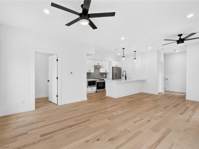 1352 W 78th Street