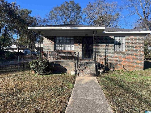 1352 18th St SW, Birmingham, AL 35211