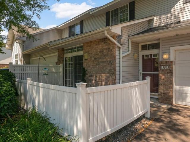 13533 Carmody Dr, Eden Prairie, MN 55344