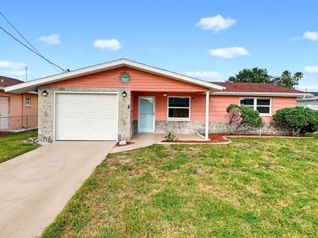 13530 Maria Dr, Hudson, FL 34667
