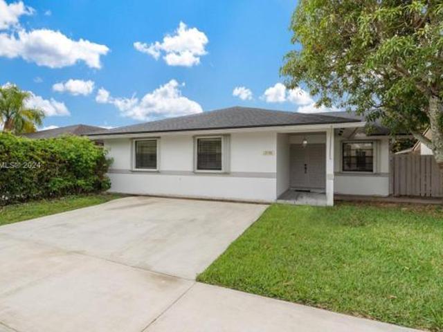 13530 SW 178th St, Miami, FL 33177