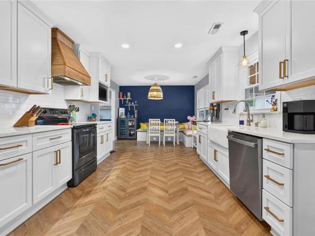 1353 New Mill DR