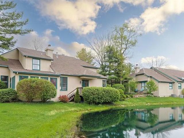 1353 Bridge Water Way Dr Unit D7, Mishawaka, IN 46545