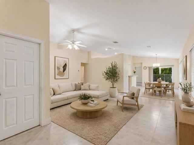 1353 Canary Island Dr, Weston, FL 33327