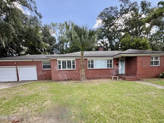 1353 Live Oak Ln, Jacksonville, FL 32207